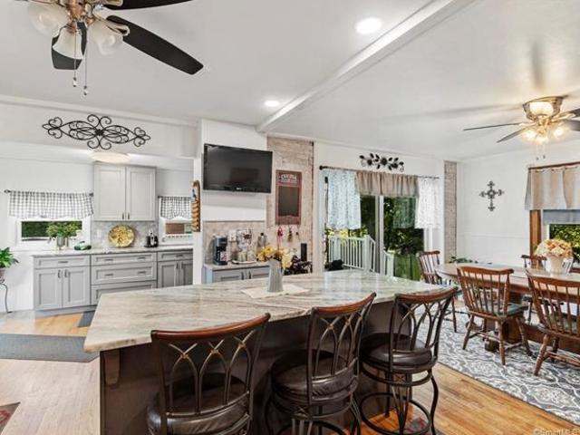 233 Bellevue Ave, West Haven, CT 06516