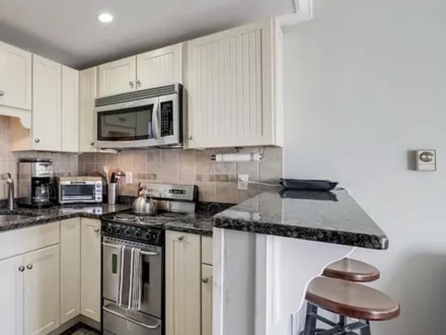 233 Bradford St, Unit 2 | Studio apartment for rent #168009949 | Rentberry