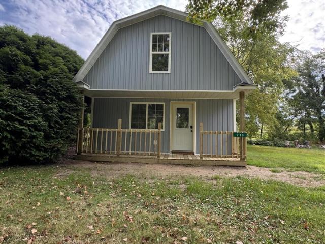 233 Davis Street