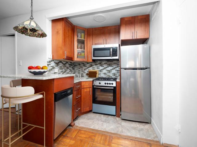 233 E 69TH Street 15O
