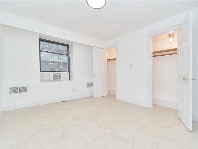 233 E 12TH Street G