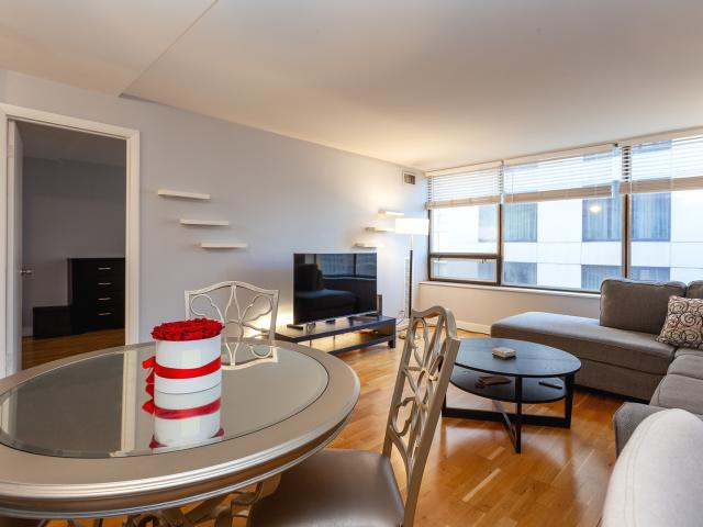 233 E Erie Street # 1907