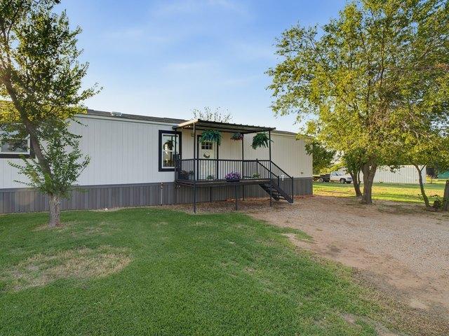 233 FM 1883, Henrietta, TX 76365