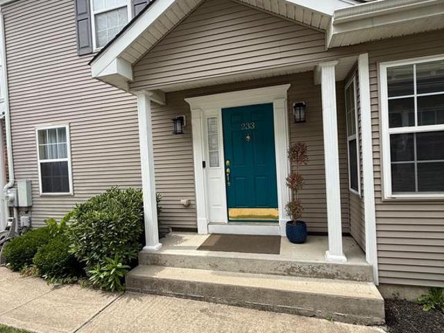 233 Fountayne Lane