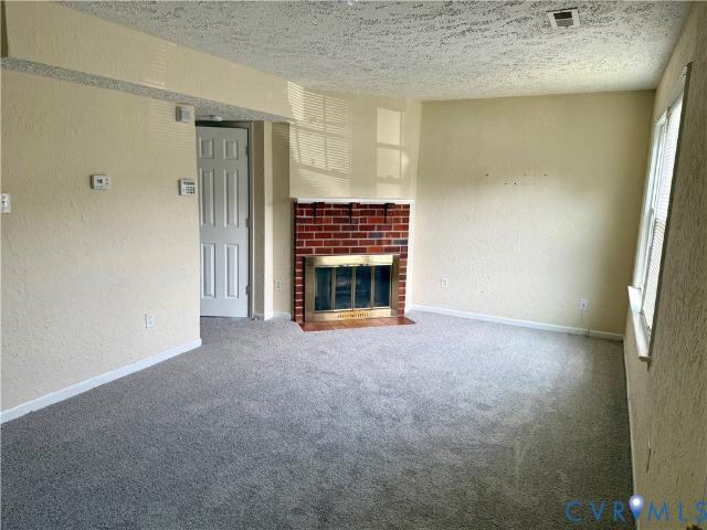 233 Knightsmanor Court