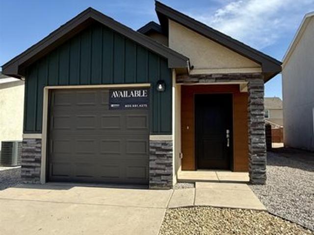 233 Kyle Rd, Alamogordo, NM 88310