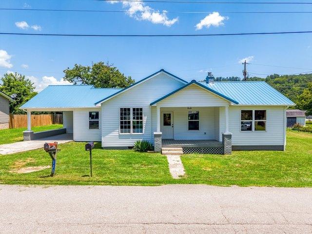 233 Harrison St, Sneedville, TN 37869