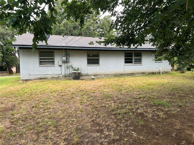 233 Hillcrest Drive
