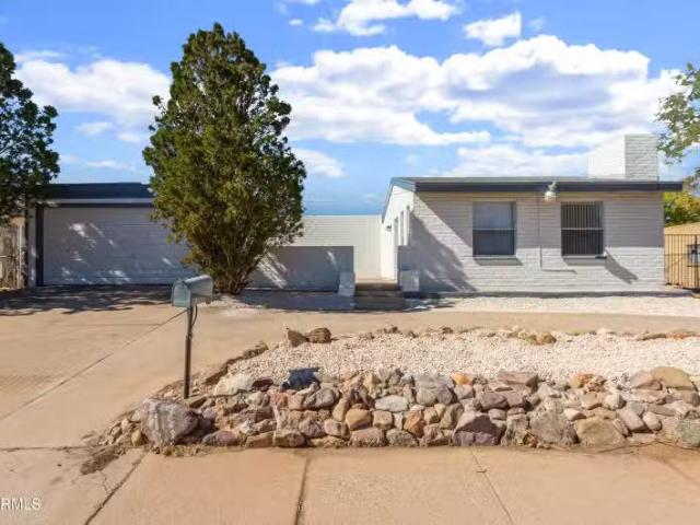 233 Judd St, Sierra Vista, AZ 85635 MLS 6782171