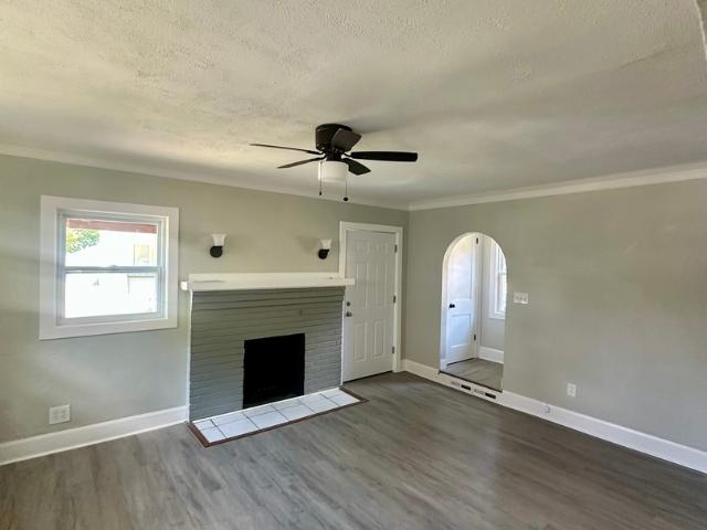 233 Oakwood Avenue