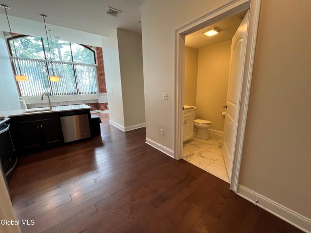 233 Lake Avenue 107 #