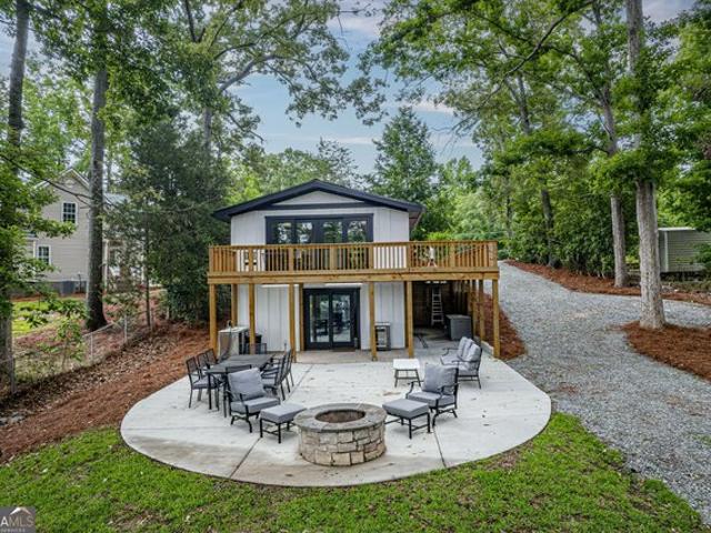 233 Lakeshore Dr, Eatonton, GA 31024