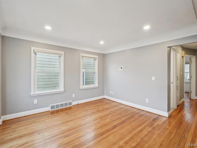 233 Linden Avenue