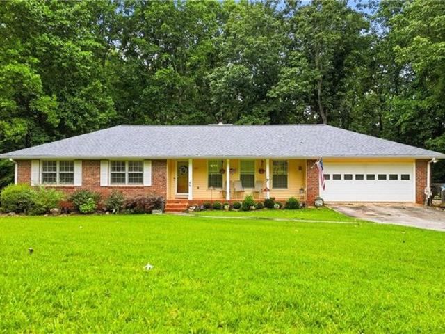233 Mountain Crest Dr, Canton, GA 30114
