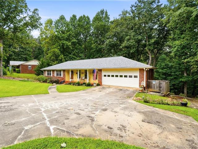 233 Mountain Crest Drive
