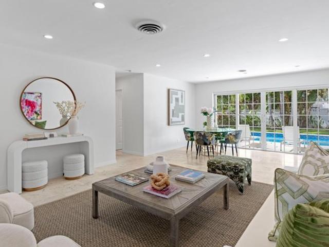 233 Maryland Dr, Lake Worth Beach, FL 33460