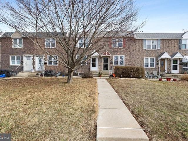 233 N Bishop Ave, Clifton Heights, PA 19018