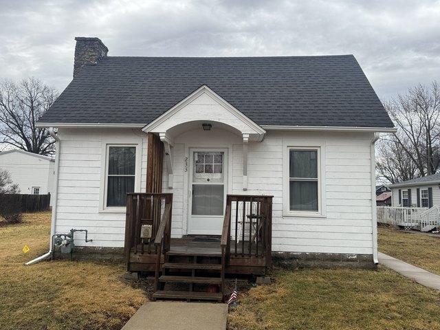 233 N Jones Ave, Amboy, IL 61310