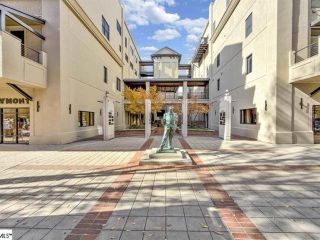 233 N Main St Apt 401, Greenville, SC 29601