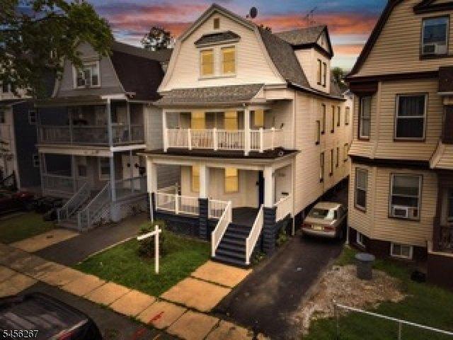 233 S Clinton St, East Orange, NJ 07018