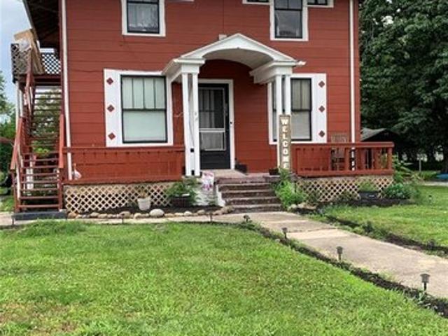 233 S Division St, Du Quoin, IL 62832