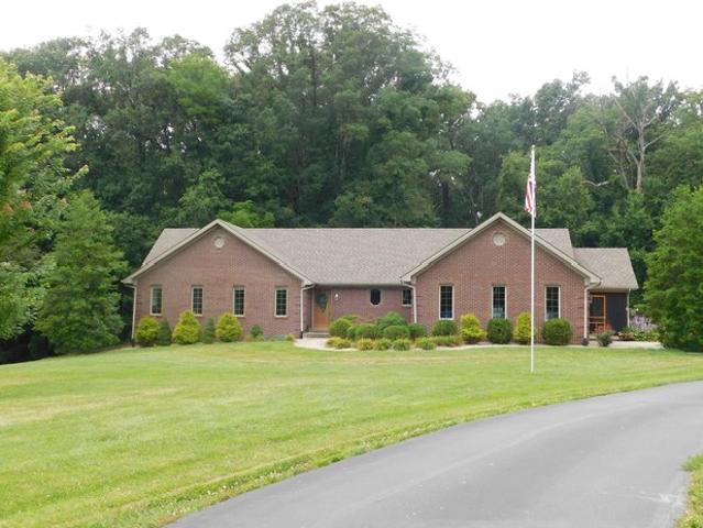 233 S Dog Trot Rd, Salem, IN 47167