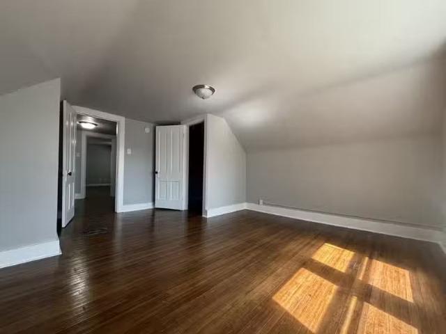 233 South Pearl Street 1 231 S Pearl St