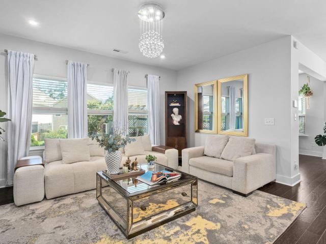 233 Sage Oak Ln, Holly Springs, NC