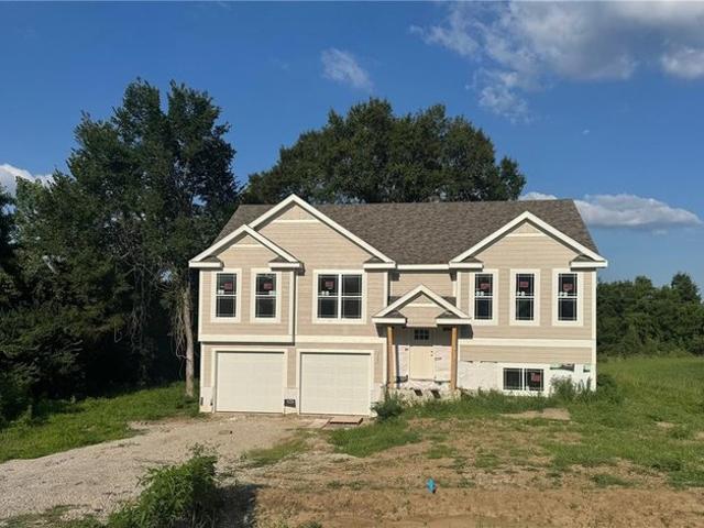233 SE 141st Rd, Warrensburg, MO 64093