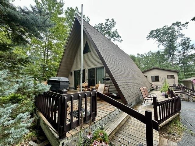 233 Sheffield Dr, Roscommon, MI 48653