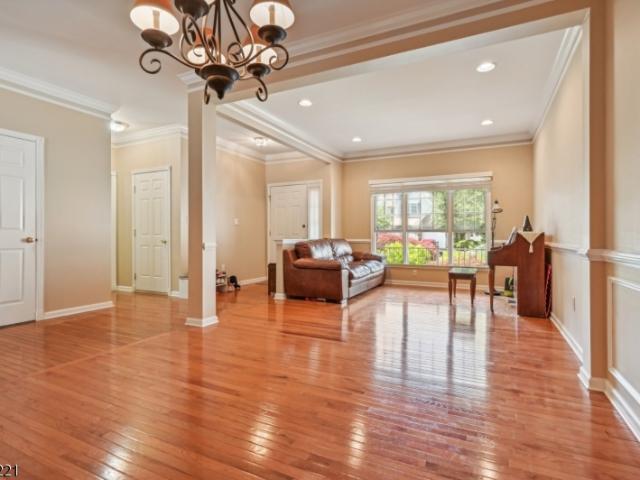 233 Patriot Hill Dr