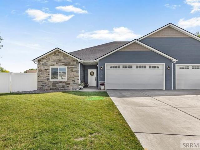 233 Park View Loop, Shelley, ID 83274