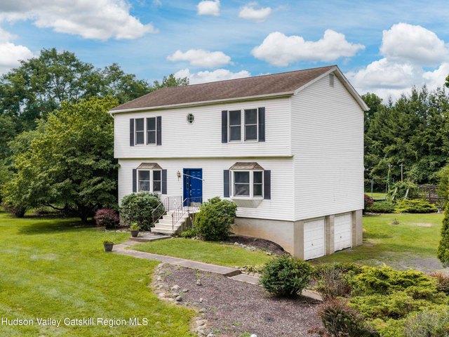 233 Queens Hwy, Kerhonkson, NY 12446