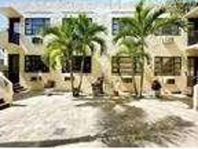 233 Royal Poinciana Way #8, Palm Beach, FL 33480