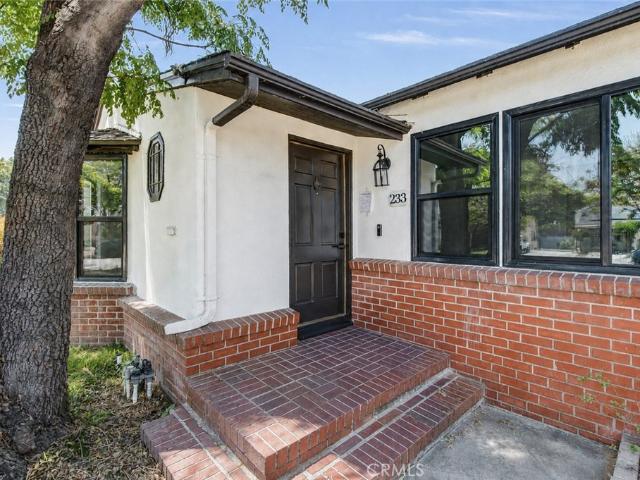 233 Rosemont