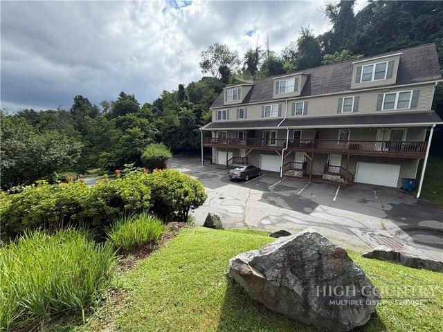 233 Ridge View Dr Apt C, Boone, NC 28607