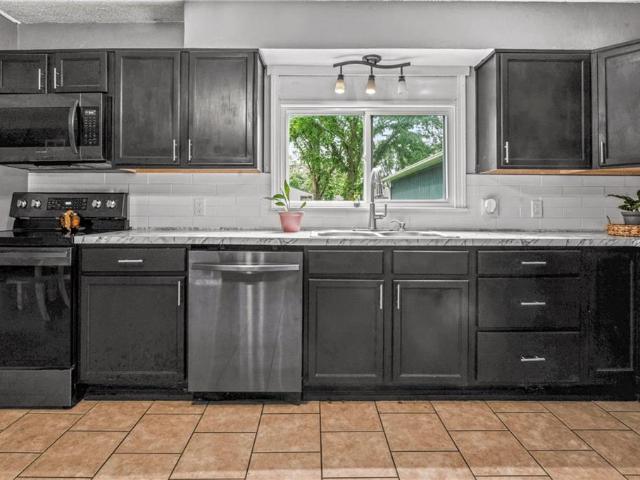 233 W 5th Street