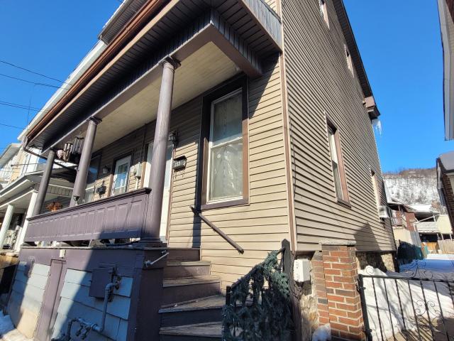 233 w walnut street