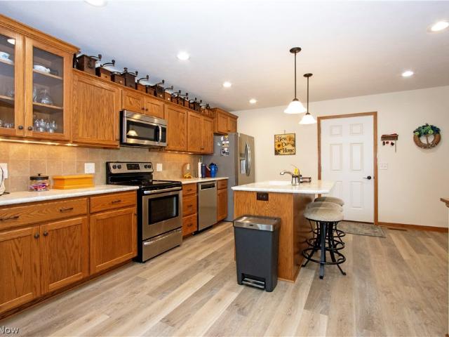233 Woodbury Circle