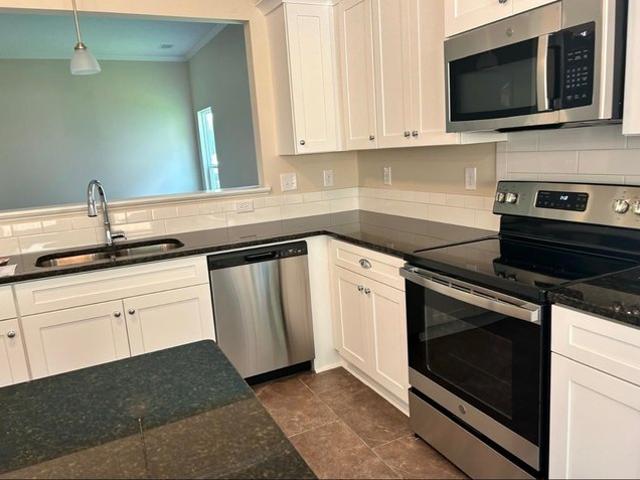 233 Willowton Ln, Hephzibah, GA 30815