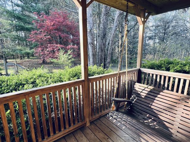 233 Taylor Lake Rd