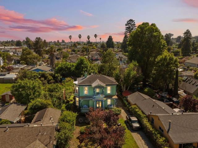 233 Van Ness Ave, Santa Cruz, CA 95060 | MLS #ML82034