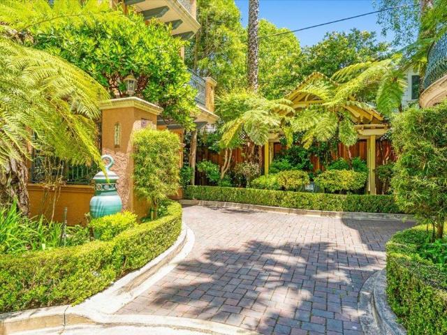 233 Villa Mar Vista