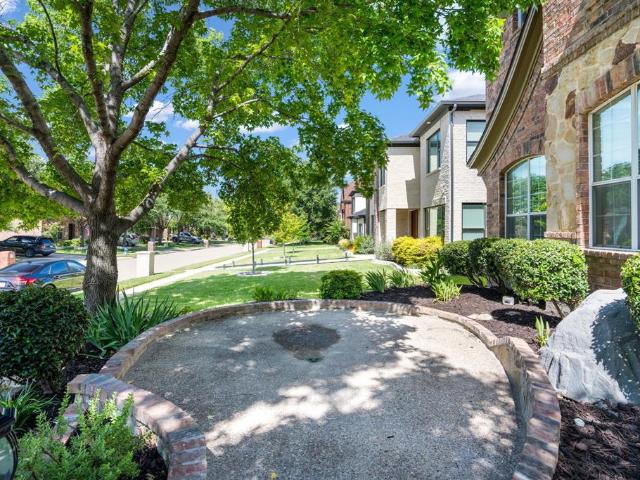 2344 Chenault Drive