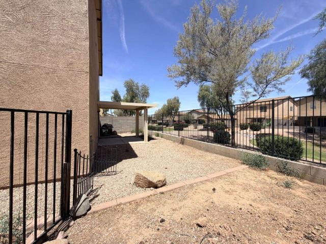 2344 e meadow creek way