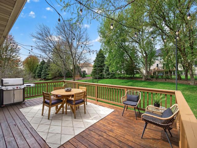 2344 Fieldstone Curve