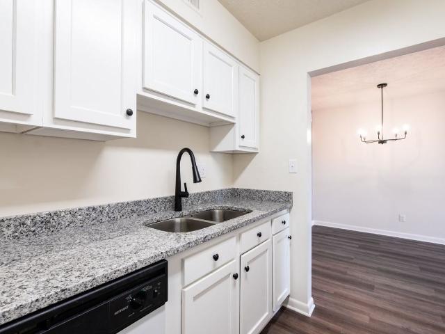 2344 Grinstead Dr, 2 Bedroom Apartment for Rent at 2344 Grinstead Dr, Louisville, KY 40204 Cherokee Triangle
