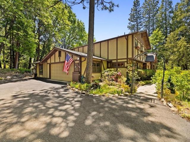 23451 Lakewood Dr, Twain Harte, CA 95383