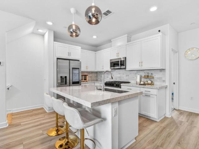 2345 Acara Circle