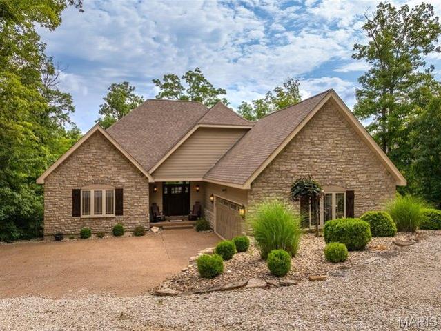 2345 Alpine Overlook Dr, Innsbrook, MO 63390